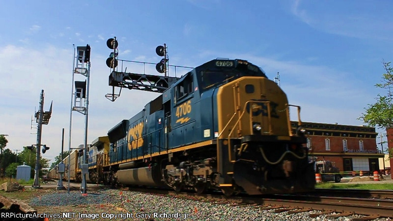 CSX 4706 & 359
